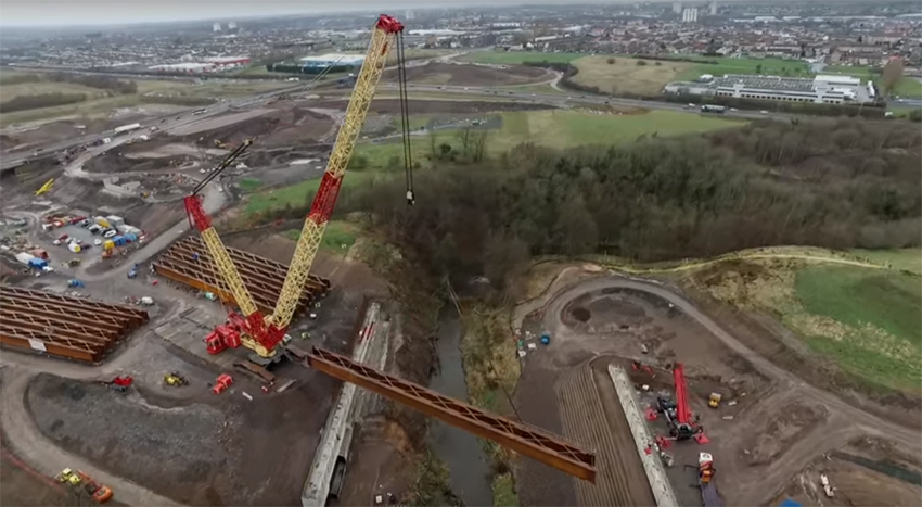Timelapse of big Scottish beam lift - Bridge Design & Engineering (Bd & e)